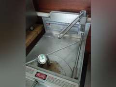 Broaster deep fryer model 1800 - Northern Kentucky Auction, LLC