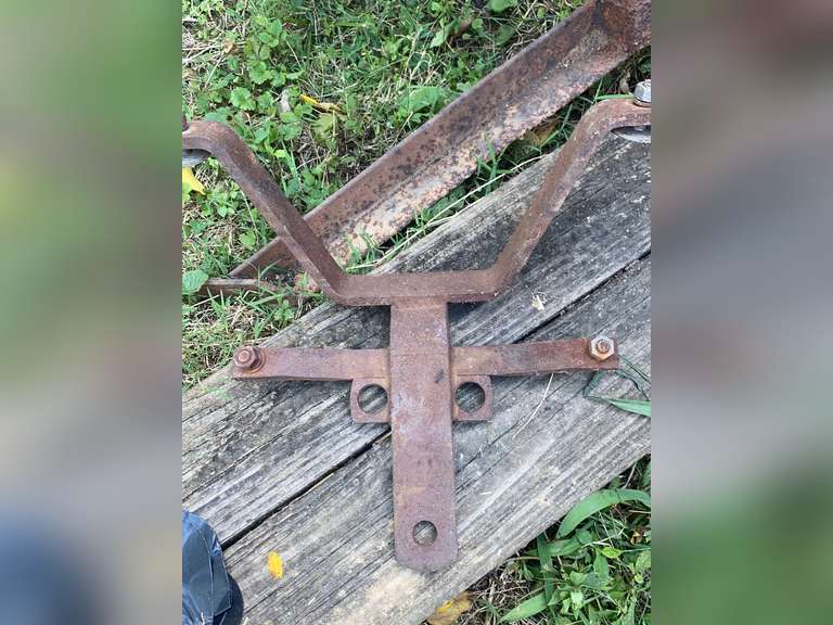 Homemade trailer hitch - Northern Kentucky Auction, LLC