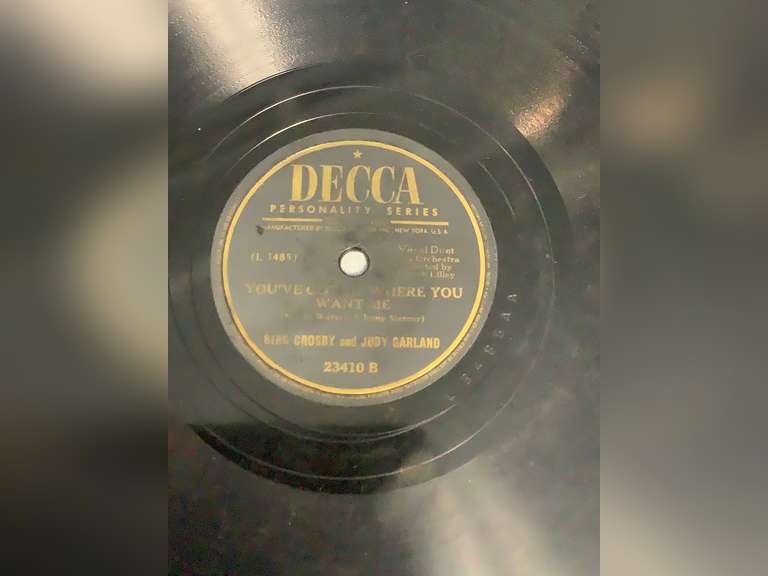 17 Old vinyl records. Labels are Victor, Decca, Columbia, Crown, Velvet ...