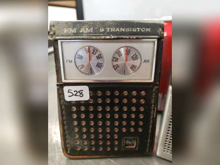 RCA and Panasonic handheld radios - Northern Kentucky Auction, LLC