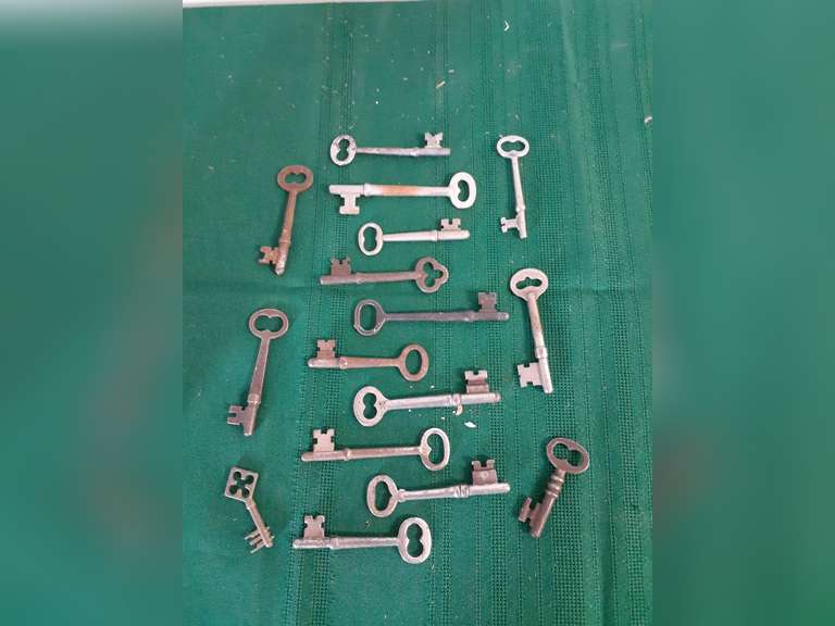 16-skeleton-keys-northern-kentucky-auction-llc