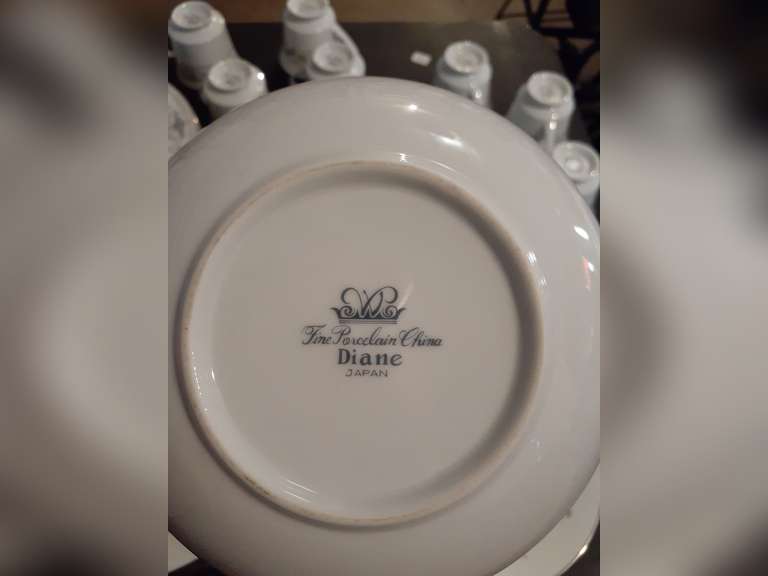 48 Piece Set of Contemporary by Noritake "Early Spring" China & 18 ...