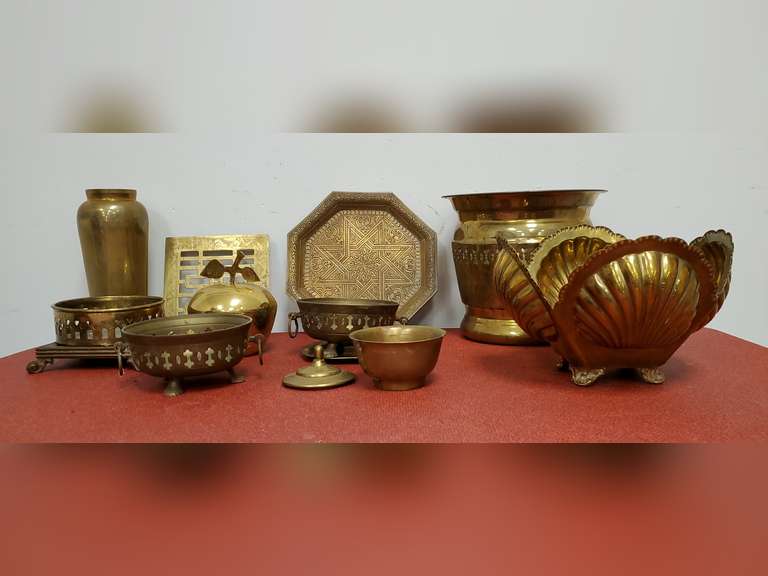 Miscellaneous brass items - Northern Kentucky Auction, LLC