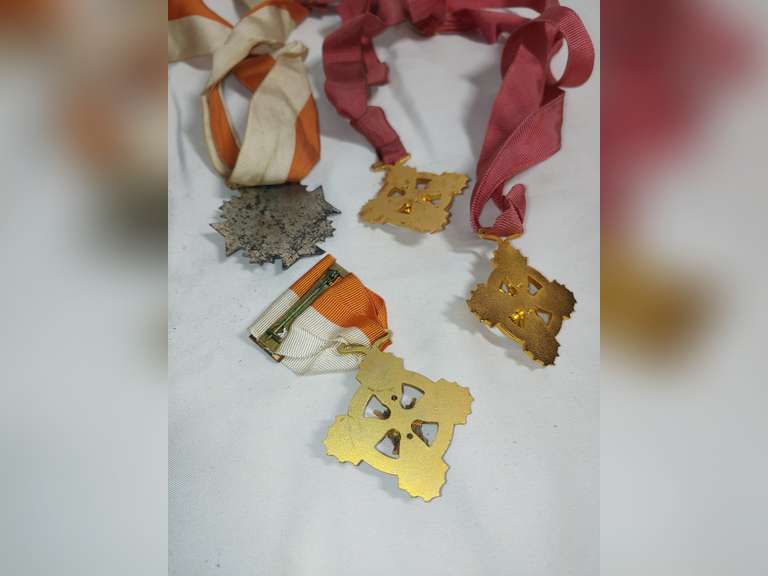 Order of Demolay Cross of Honor medals - Northern Kentucky Auction, LLC