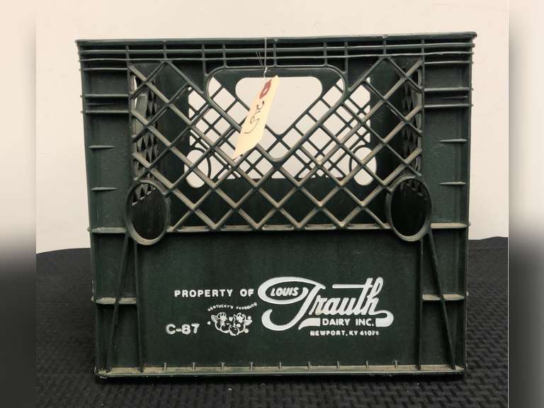 Trauth Dairy Milk Crate - Northern Kentucky Auction, LLC