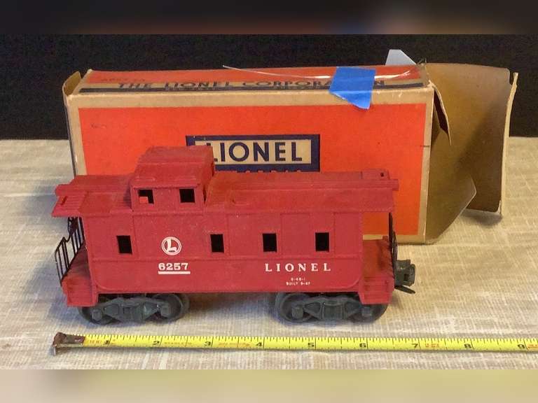 Lionel train car, #6257-25 Caboose, 7” long.