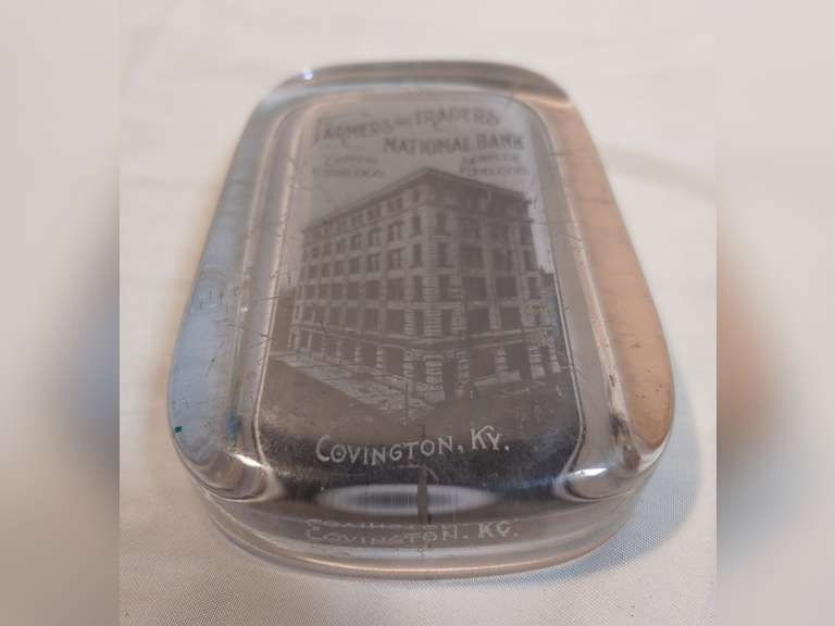 Farmers and Traders National Bank paperweight-Covington Kentucky