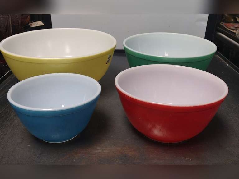 Vintage Pyrex colored mixing bowl set. Good color. - Northern Kentucky ...