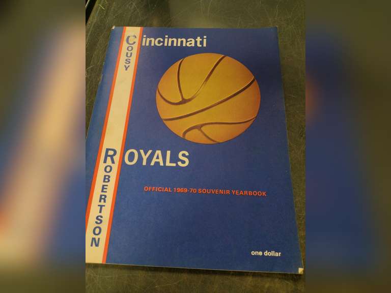 Cincinnati Royals 1969-70 Official Souvenir Yearbook.
