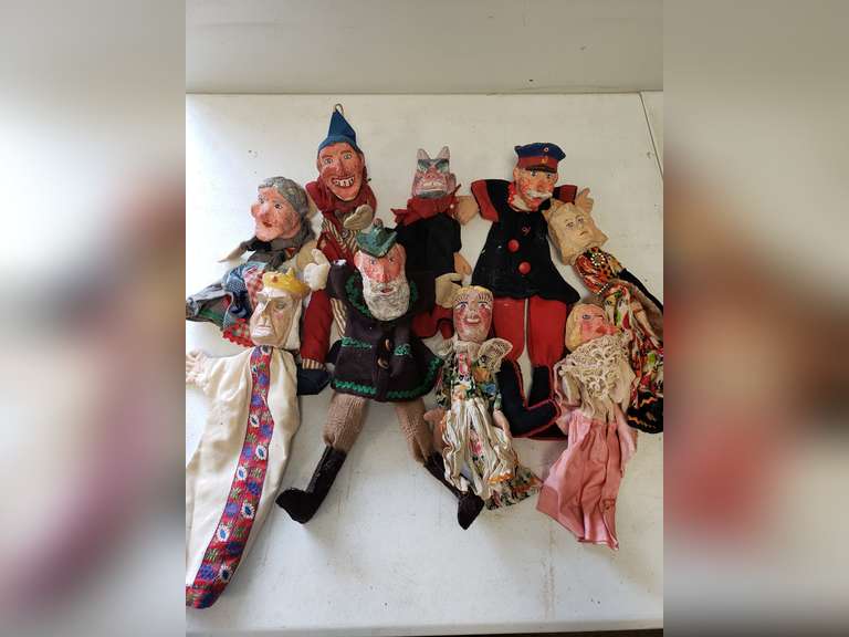 Paper Mache head hand puppets - Northern Kentucky Auction, LLC