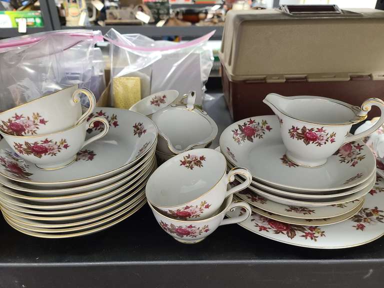 50+ pieces of Regal China Japan Rosedale