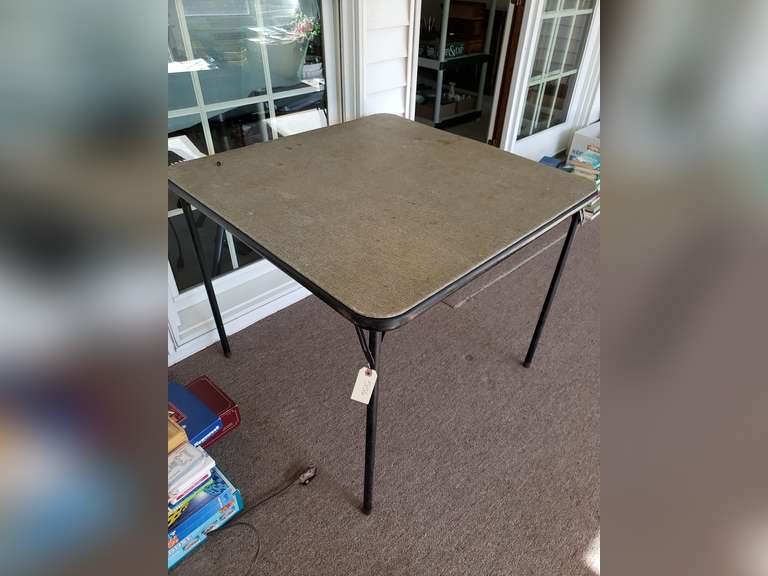 Folding metal card table - Northern Kentucky Auction, LLC