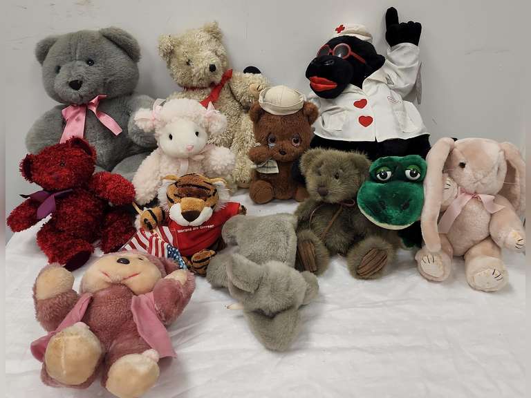 Assorted stuffed animals - Northern Kentucky Auction, LLC