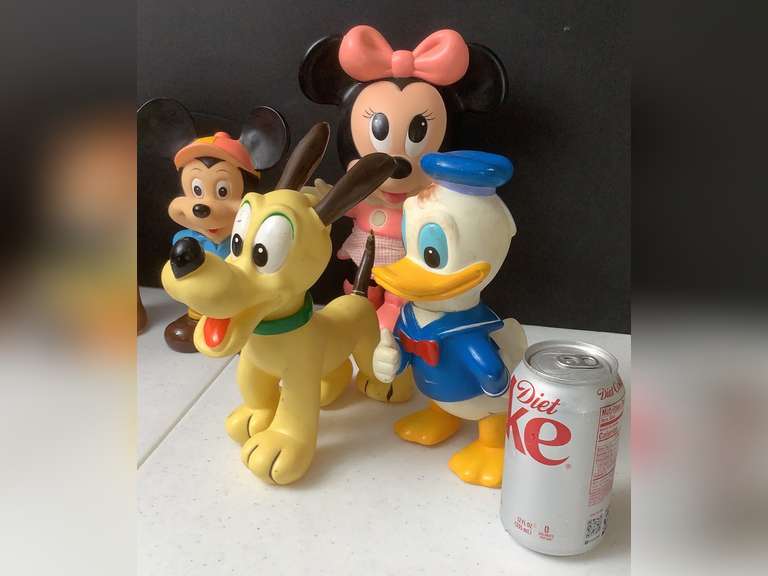 Barney & Betty, Lulu, Mickey & Minnie, Pluto and Donald Duck. Mickey ...