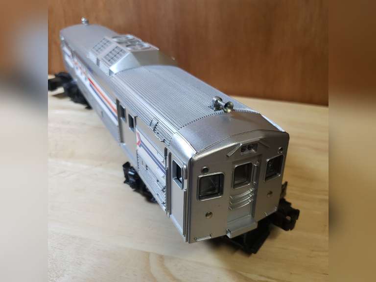 O and O27 Lionel Amtrak baggage/mail car - Northern Kentucky Auction, LLC