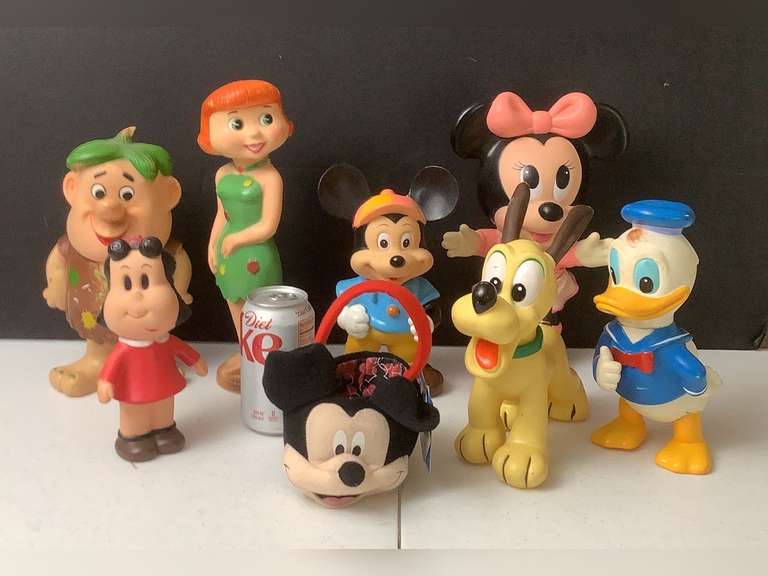 Barney & Betty, Lulu, Mickey & Minnie, Pluto and Donald Duck. Mickey ...