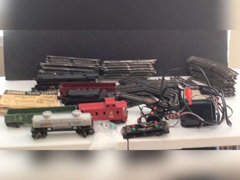 Lionel train, track, control panel, transformer, train cars and track ...