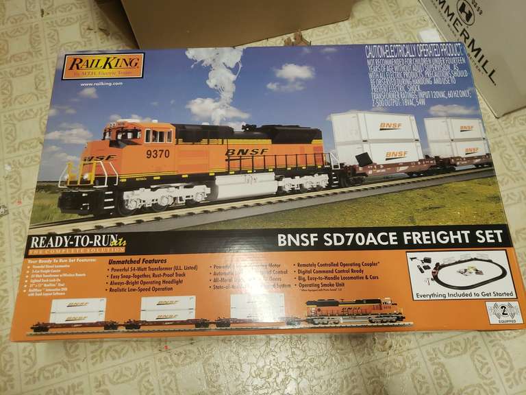 O/O-27 Rail King ready to run BNSF SD70ACR freight set - completeness ...