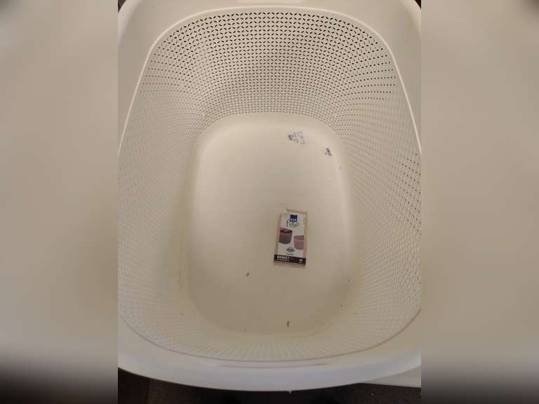 Kiss fili basket and food containers, Pyrex, Tupperware, glass and ...