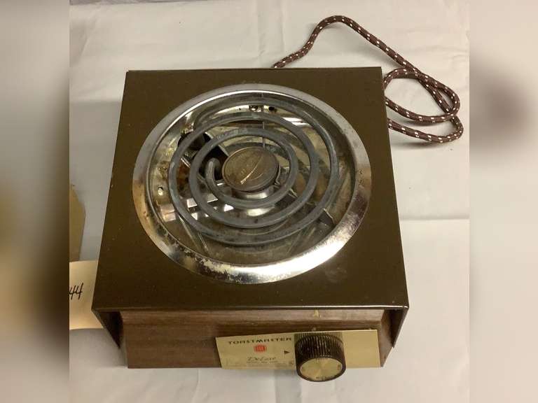 ToastMaster single burner buffet range. Came on when tested