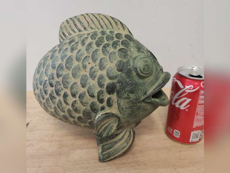 Pottery fish, broken tail
