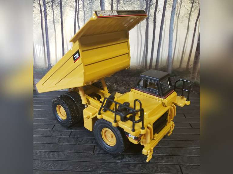 1:64 Northcote CAT 775E off highway truck