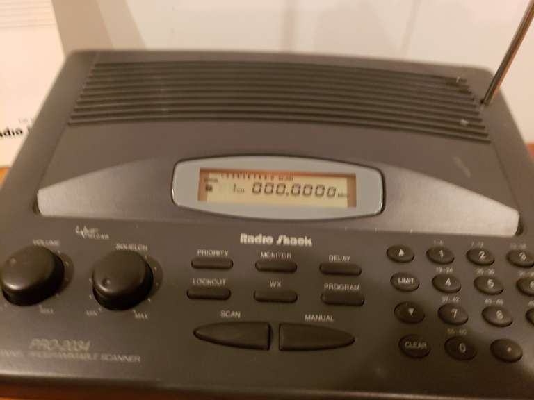 Radio Shack 60 channel programmable pro 2034 scanner, powered on