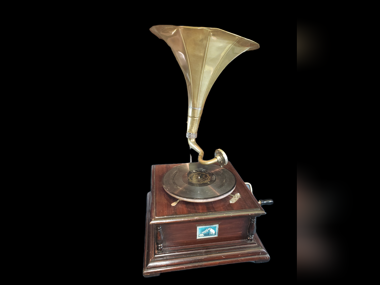 His Master's Voice The Gramophone Company, plays, records are not included.