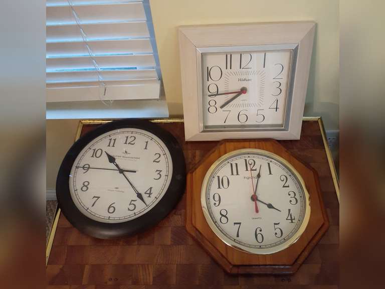3 Battery Operated Wall Clocks