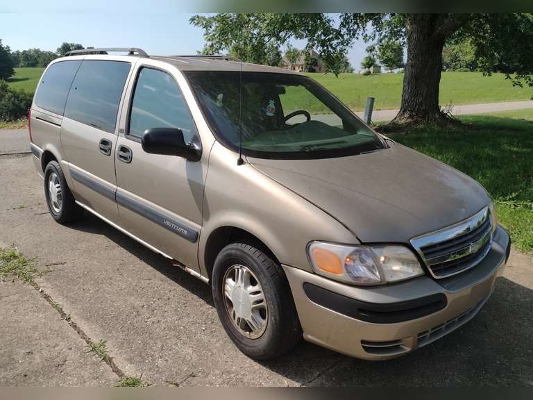 2004 Chevrolet Venture LS 102490 miles, one owner, clean title. 3400 ...