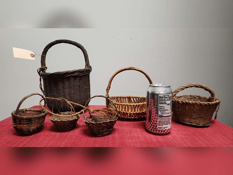 Assorted baskets - Northern Kentucky Auction, LLC