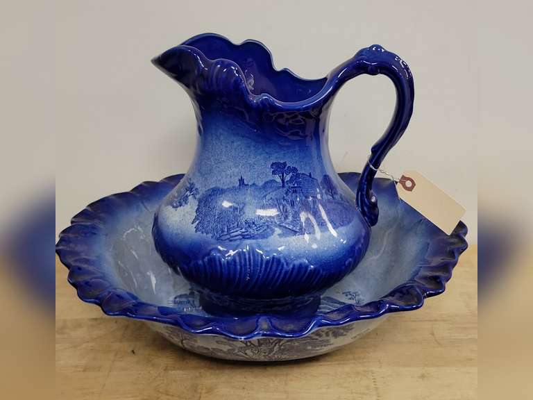 Homestead Flo Blue Washbowl and Pitcher