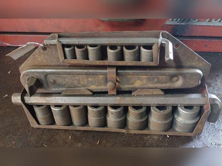 Made in USA vintage socket set.