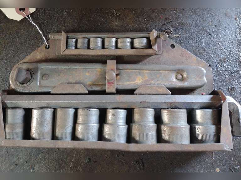 Made in USA vintage socket set.