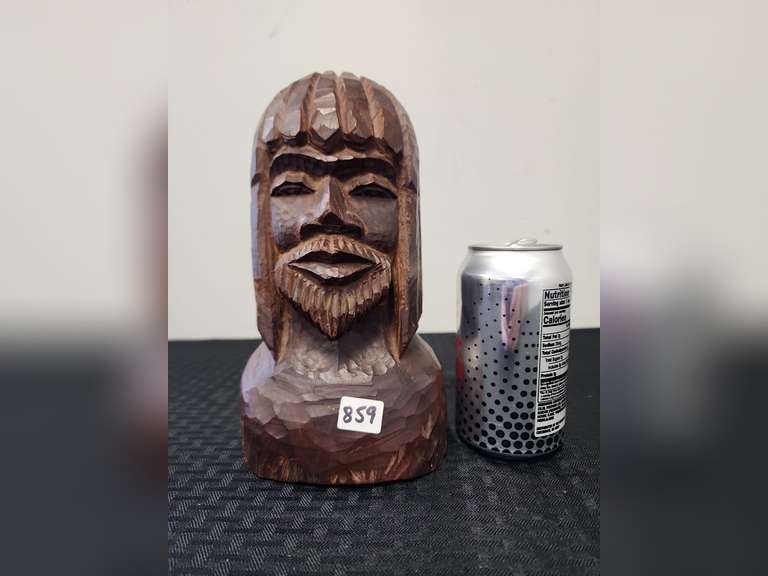 Carved wood head - Northern Kentucky Auction, LLC