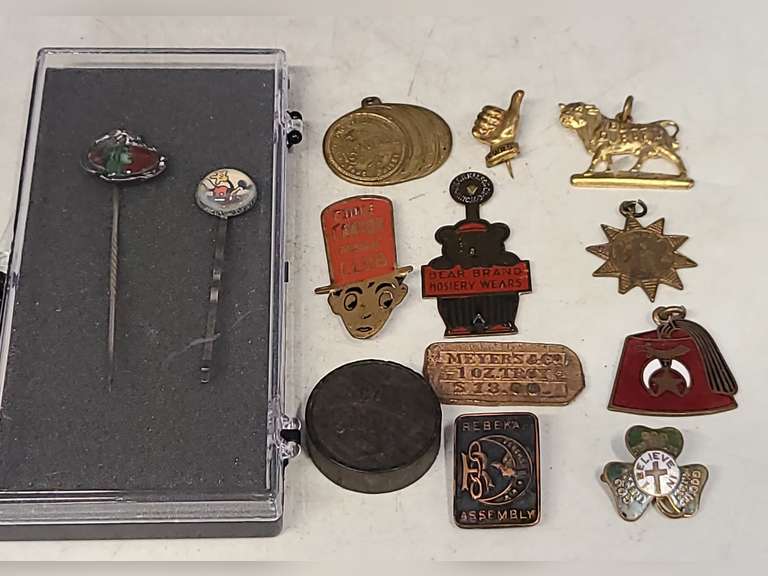 Nice Group of Advertising & Club Pins & Stick Pins - Mickey Mouse ...
