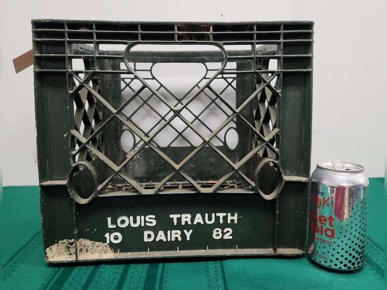 Louis Trauth Milk crate