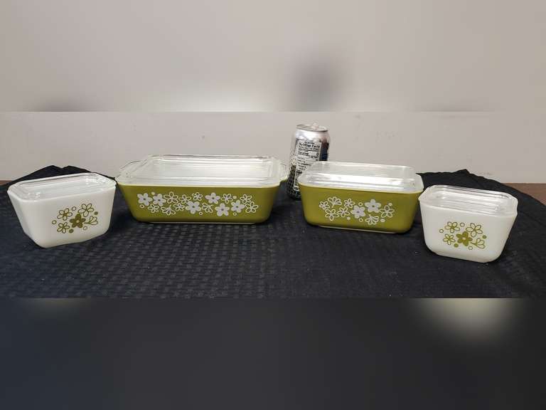 Assorted PYREX Spring Blossom Daisy Refrigerator Dishes with lids