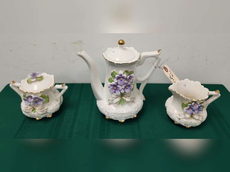Purple violets tea set - Northern Kentucky Auction, LLC