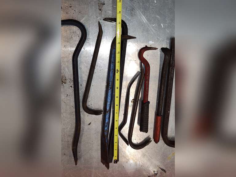 Small Crowbar Prybar Lot - Northern Kentucky Auction, LLC