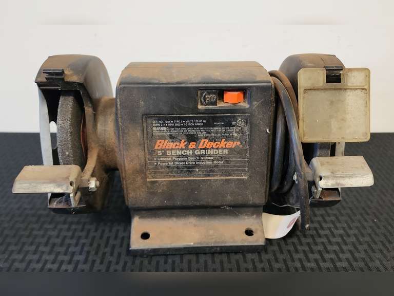 Black & Decker 5" bench grinder, works - Northern Kentucky Auction, LLC