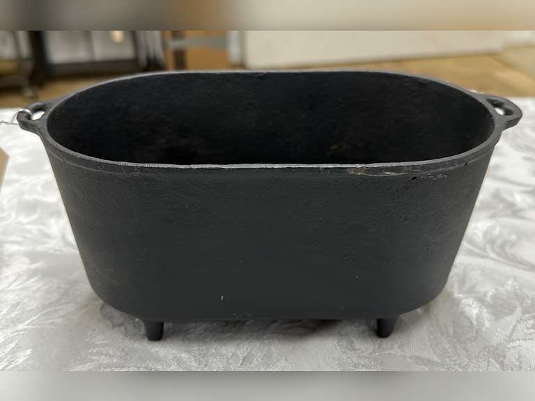 Cast Iron 4 Leg Ham Boiling Pot Roaster Marked H.B. 84 Cast Iron ...
