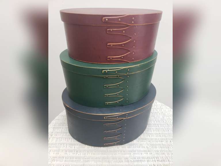 Shaker Wooden oval nesting boxes - Northern Kentucky Auction, LLC