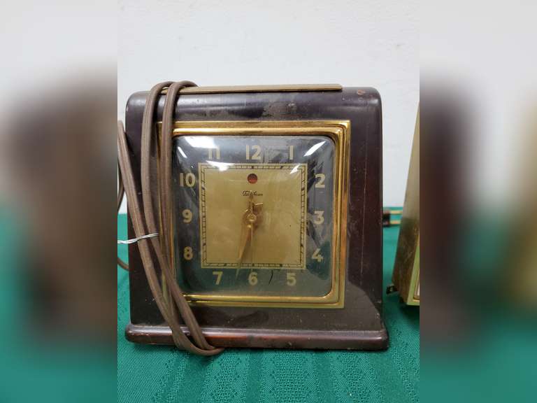 Telechron Electric Clocks - Northern Kentucky Auction, LLC