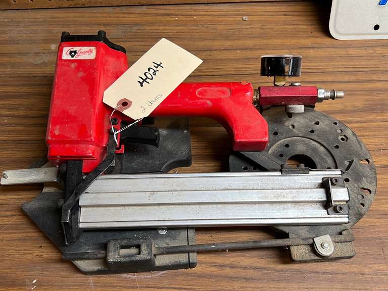 Pneumatic nailer, and a router guide - Northern Kentucky Auction, LLC