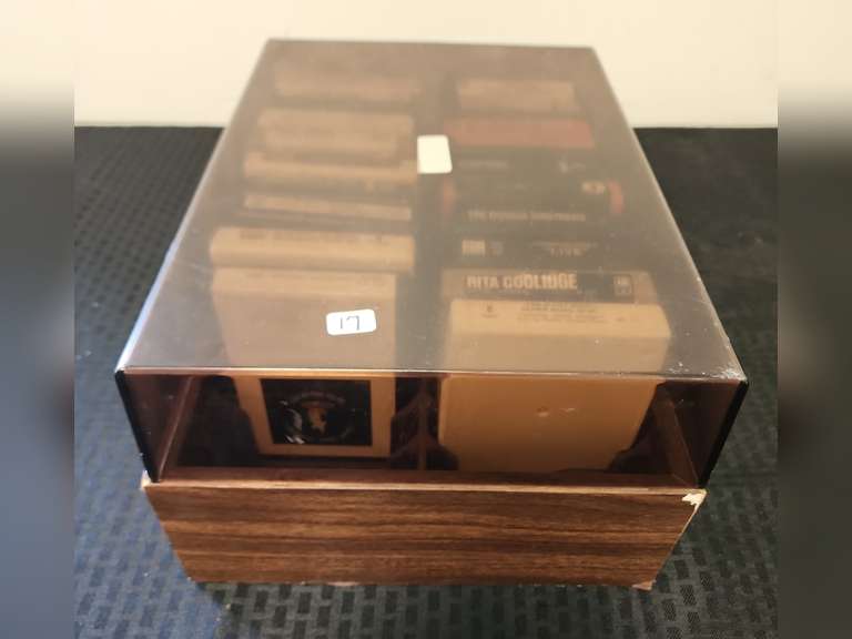 8 Track cassettes and case - Northern Kentucky Auction, LLC
