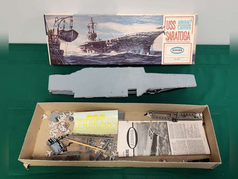 USS Saratoga model aircraft carrier - Northern Kentucky Auction, LLC