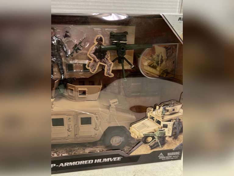 Elite Force M1114 UP-Armored Humvee. - Northern Kentucky Auction, LLC