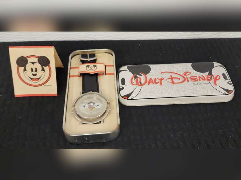 Mickey Mouse Disney Store watch - Northern Kentucky Auction, LLC
