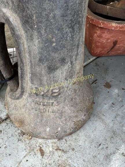 (2) Simplex screw jack - Nutt Auction